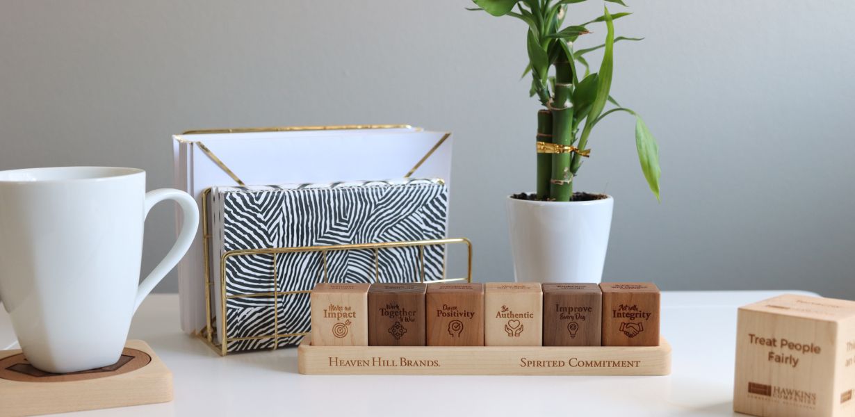 New Employee Welcome Kit Ideas - Smiling Tree Gifts